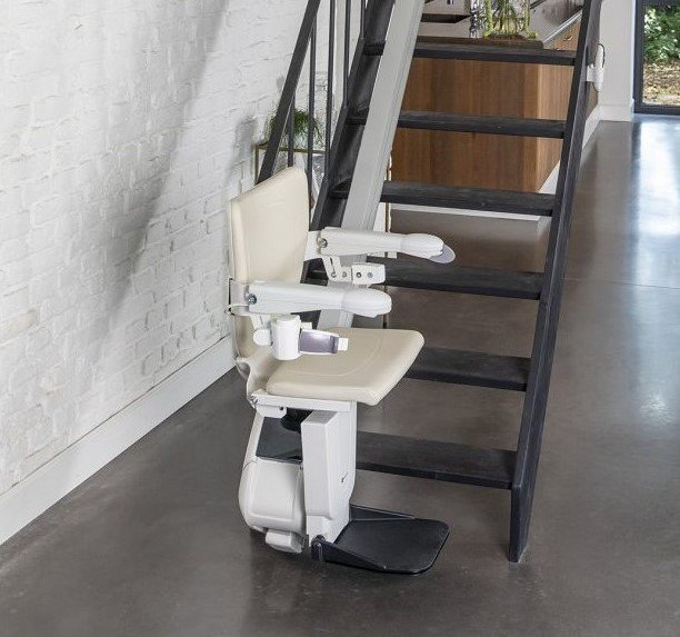 Handicare 1100 Straight Stairlift - Obam Stairlifts - Lincolnshire